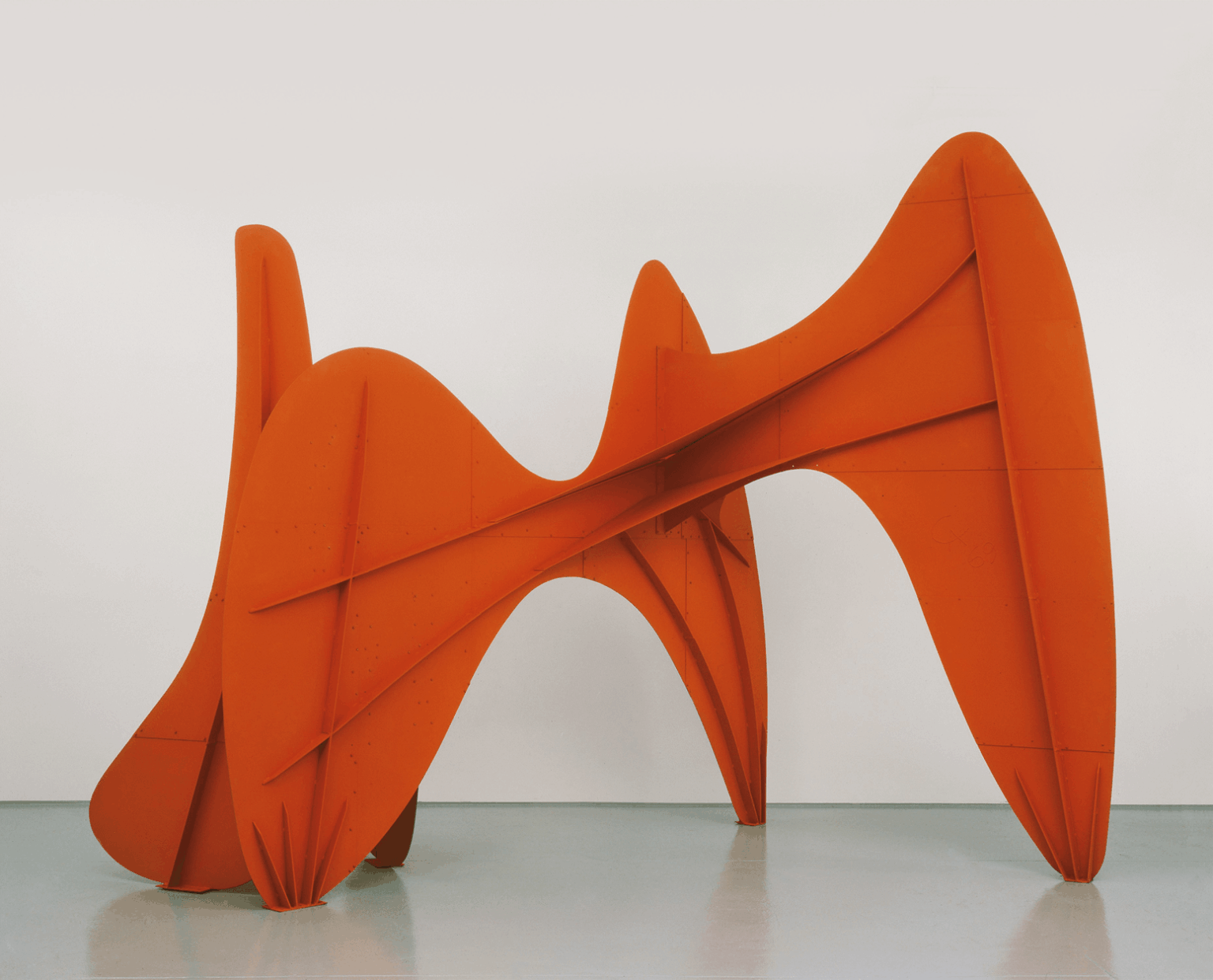The architecture of air and balance: Alexander Calder retrospective at ...